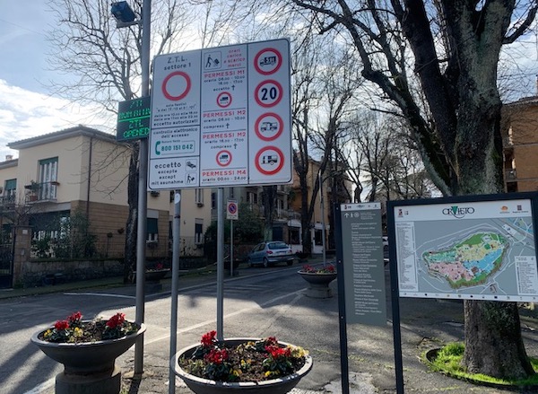Ztl, entra in vigore l'orario estivo. Varco chiuso dalle 10 alle 16 e ... Ztl, entra in vigore l'orario estivo. Varco chiuso dalle 10 alle 16 e ...